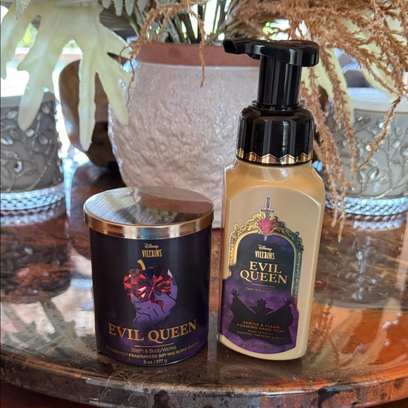 Disney | Bath & Body | Disney Villains Evil Queen Body Wash Candle ...